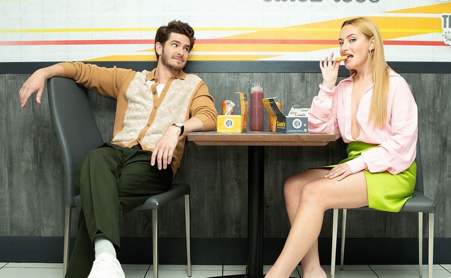 The Best Reactions to Andrew Garfield on Chicken Shop Date ...