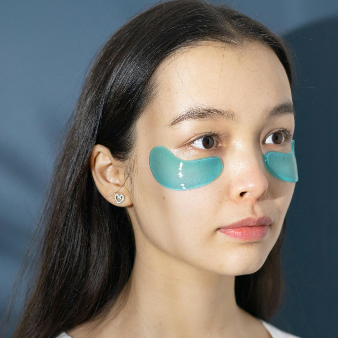 The Best DIY Masks for Hydrated and Brightened Under-Eyes ...
