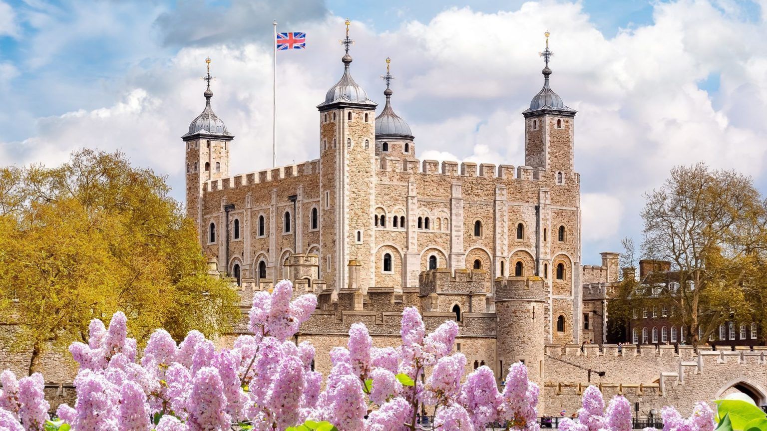 Paris vs London: Which European City is Better for a Holiday ...