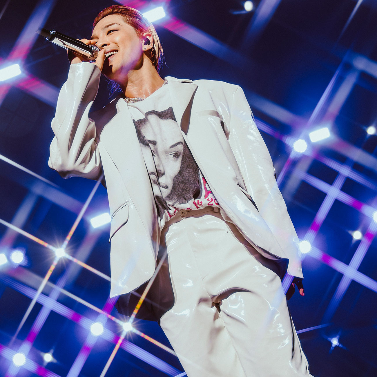 TAEYANG Packed the Galaxy Area for [THE LIGHT YEAR] Tour in Macau ...