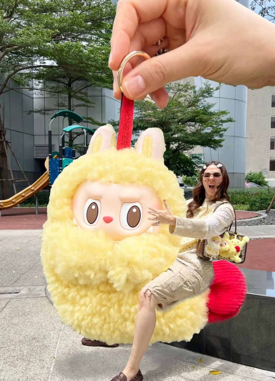 Lalisa and Thai Famous People Who Own Labubu Dolls