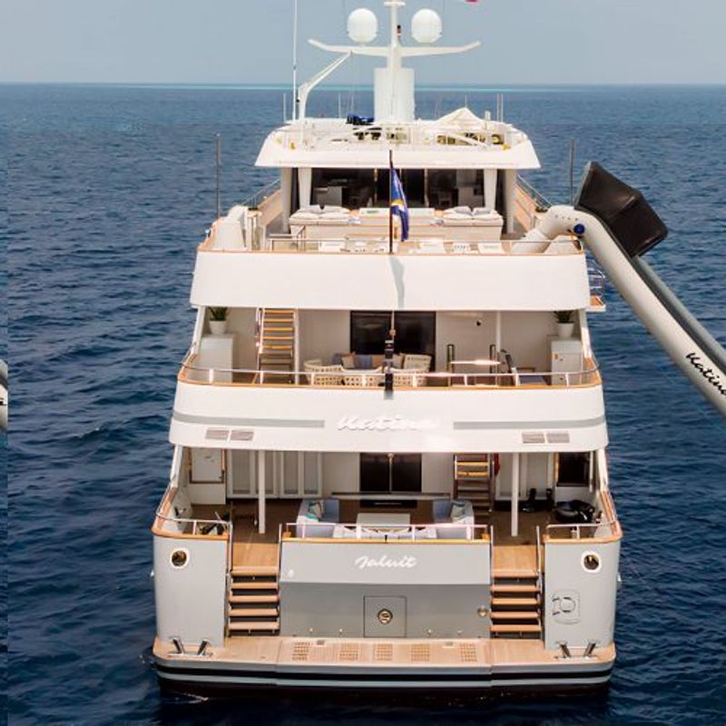 Inside Koru, the Luxury Superyacht Owned by Jeff Bezos – PrestigeOnline ...