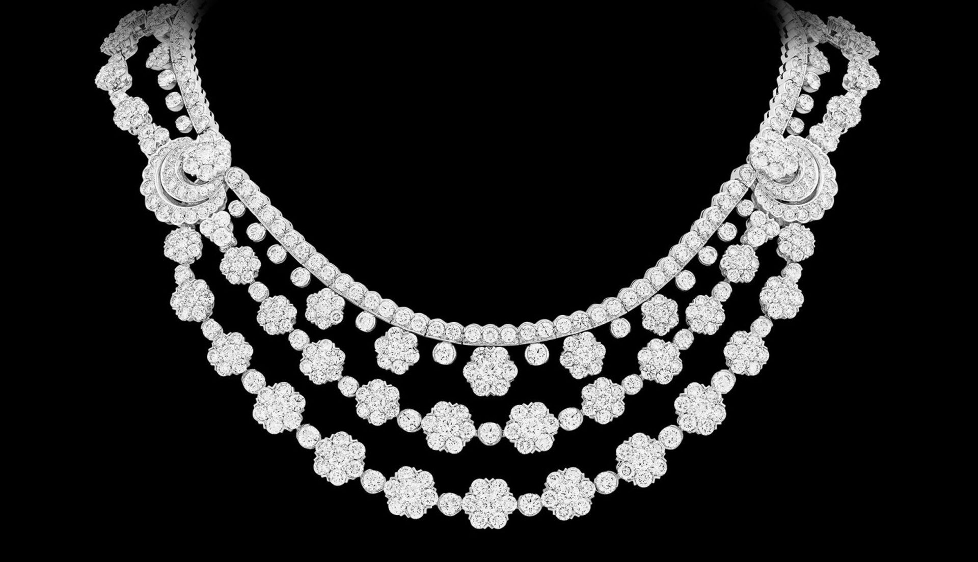Van Cleef & Arpels Debuts Snowflake Collection – PrestigeOnline Hong Kong