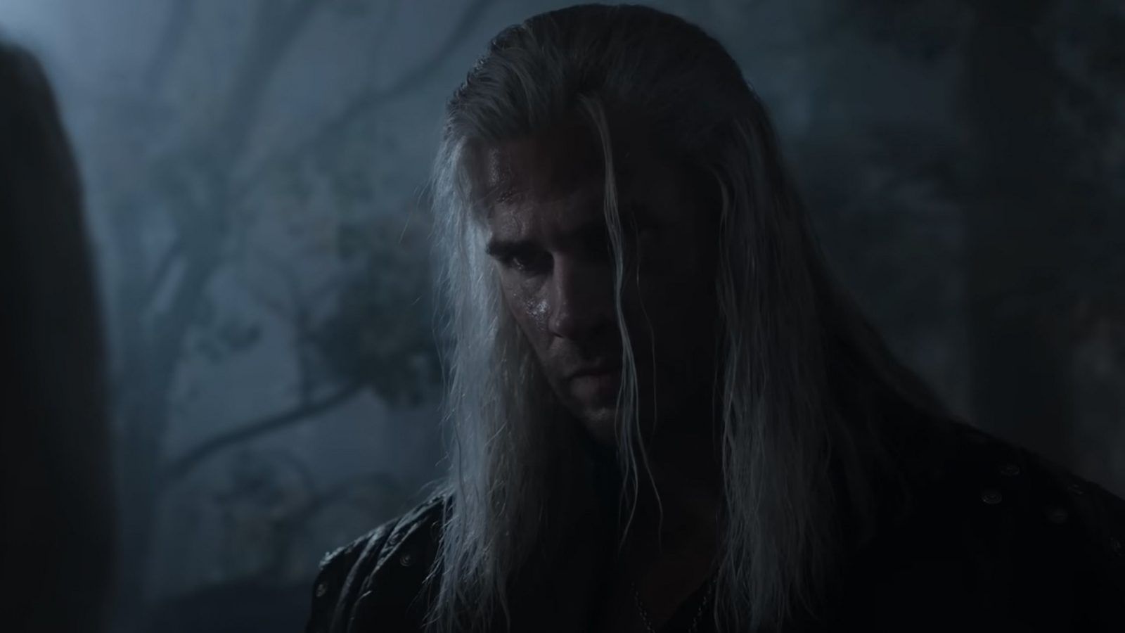 Liam Hemsworth Turns into Geralt of Rivia in The Witcher: Season 4 ...