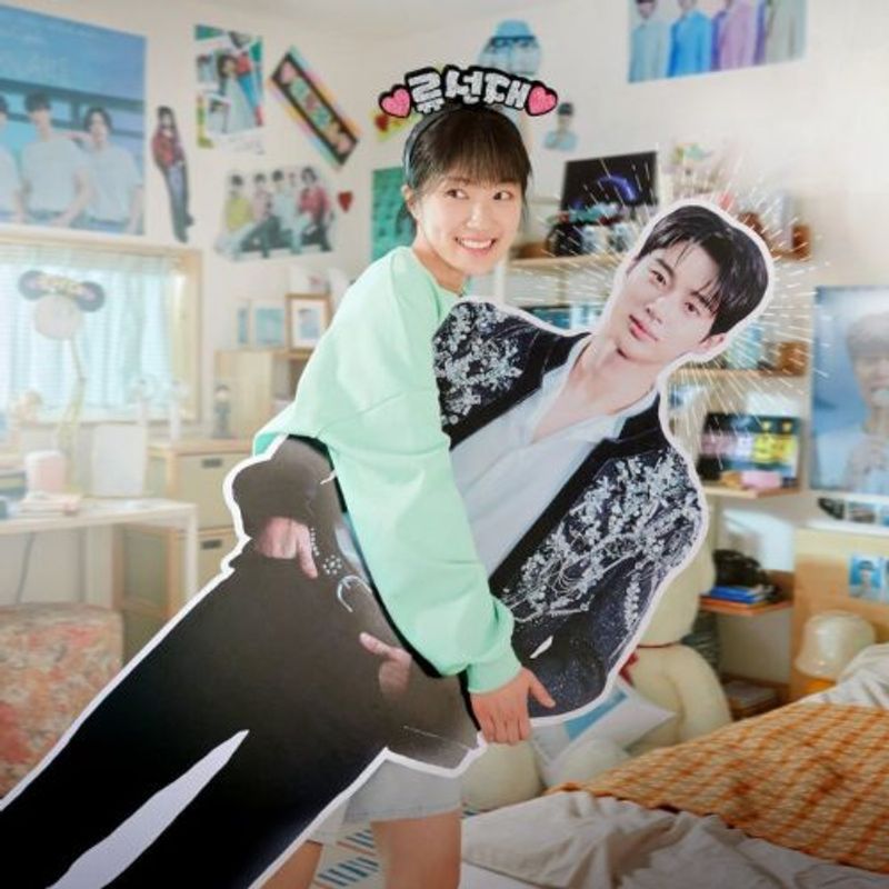 Everything to Know About The White Lotus Creator Mike White – PrestigeOnline Hong Kong