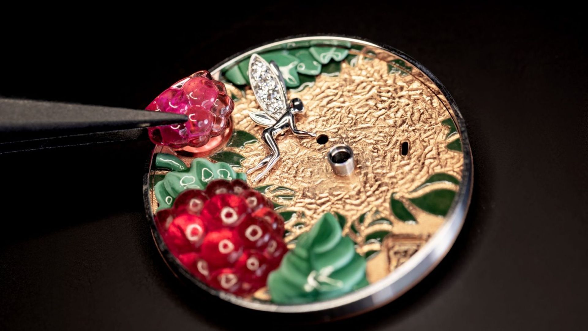 Van Cleef & Arpels Extraordinary Dial Timepieces – PrestigeOnline Hong Kong