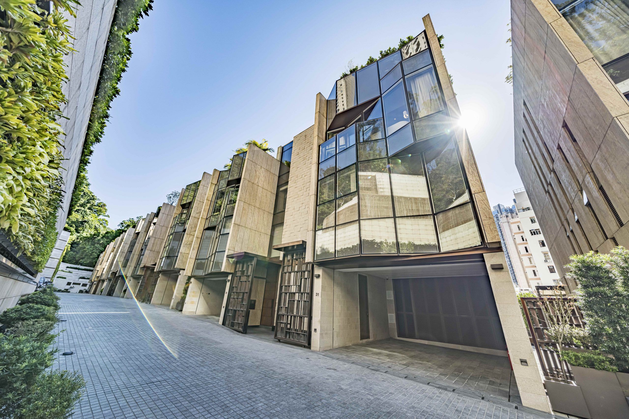 23-39 Blue Pool Road | Prestige Online - HongKong