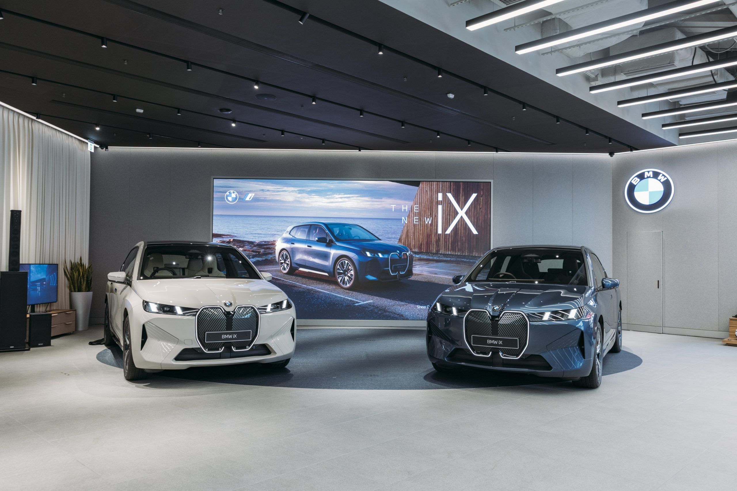 BMW Retail. Next Experience | Prestige Online - HongKong