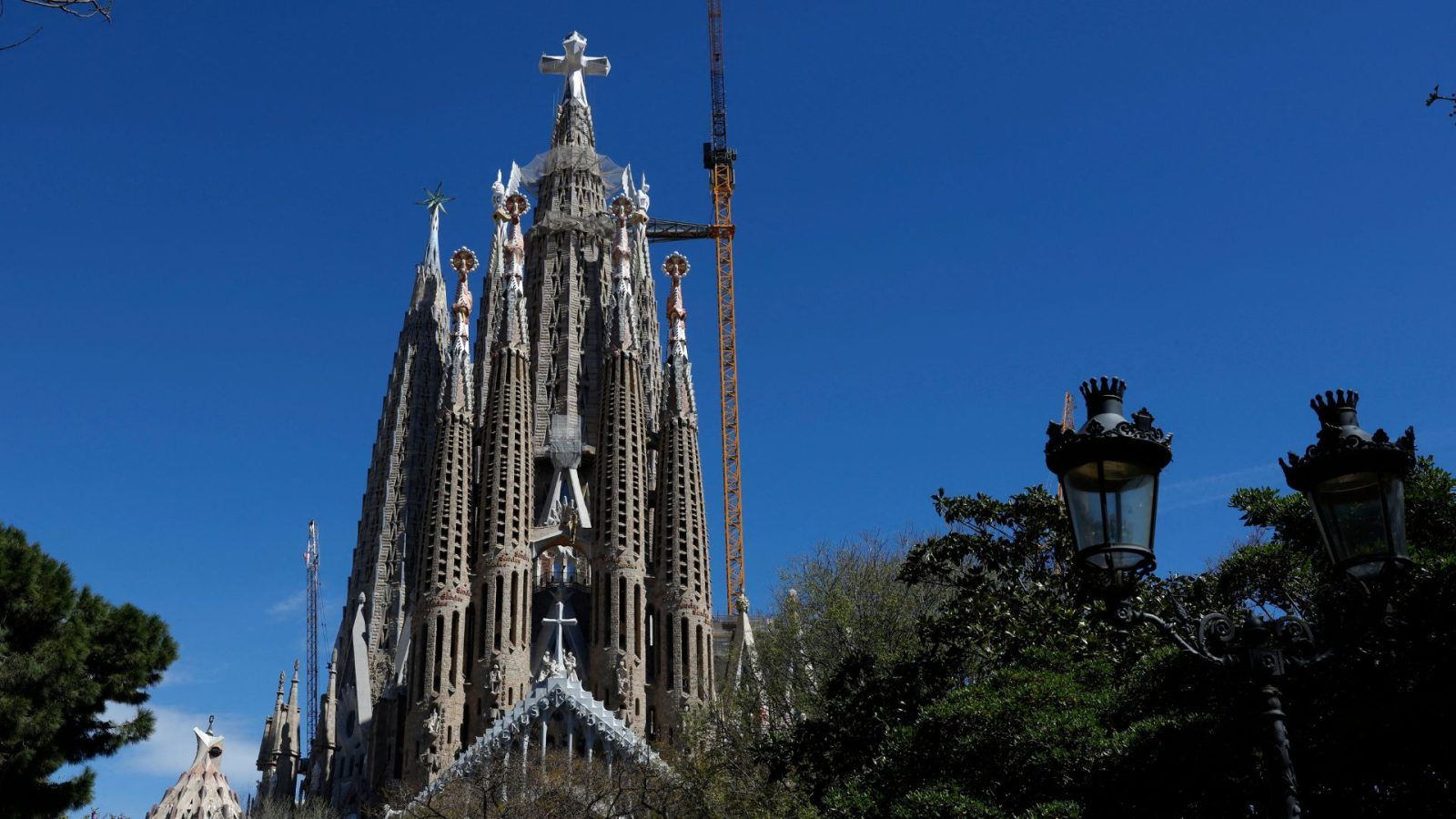 La Sagrada Familia's Tower Of Jesus Christ To Open on June 10