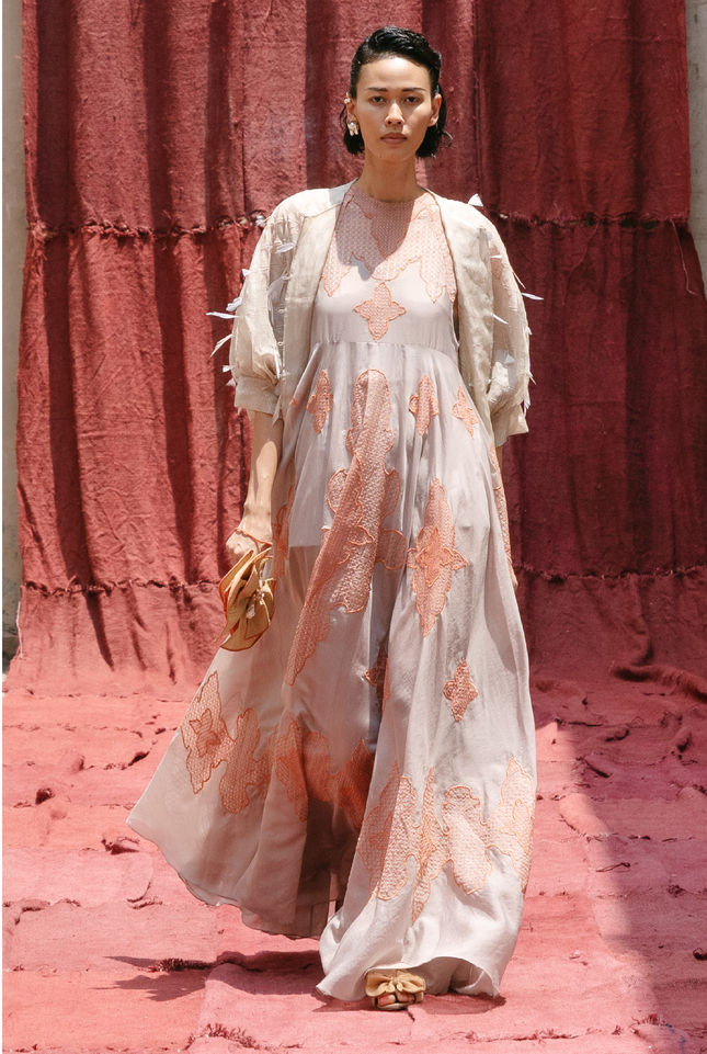 Sapto Djojokartiko Launches its Spring/Summer 2021 Collection