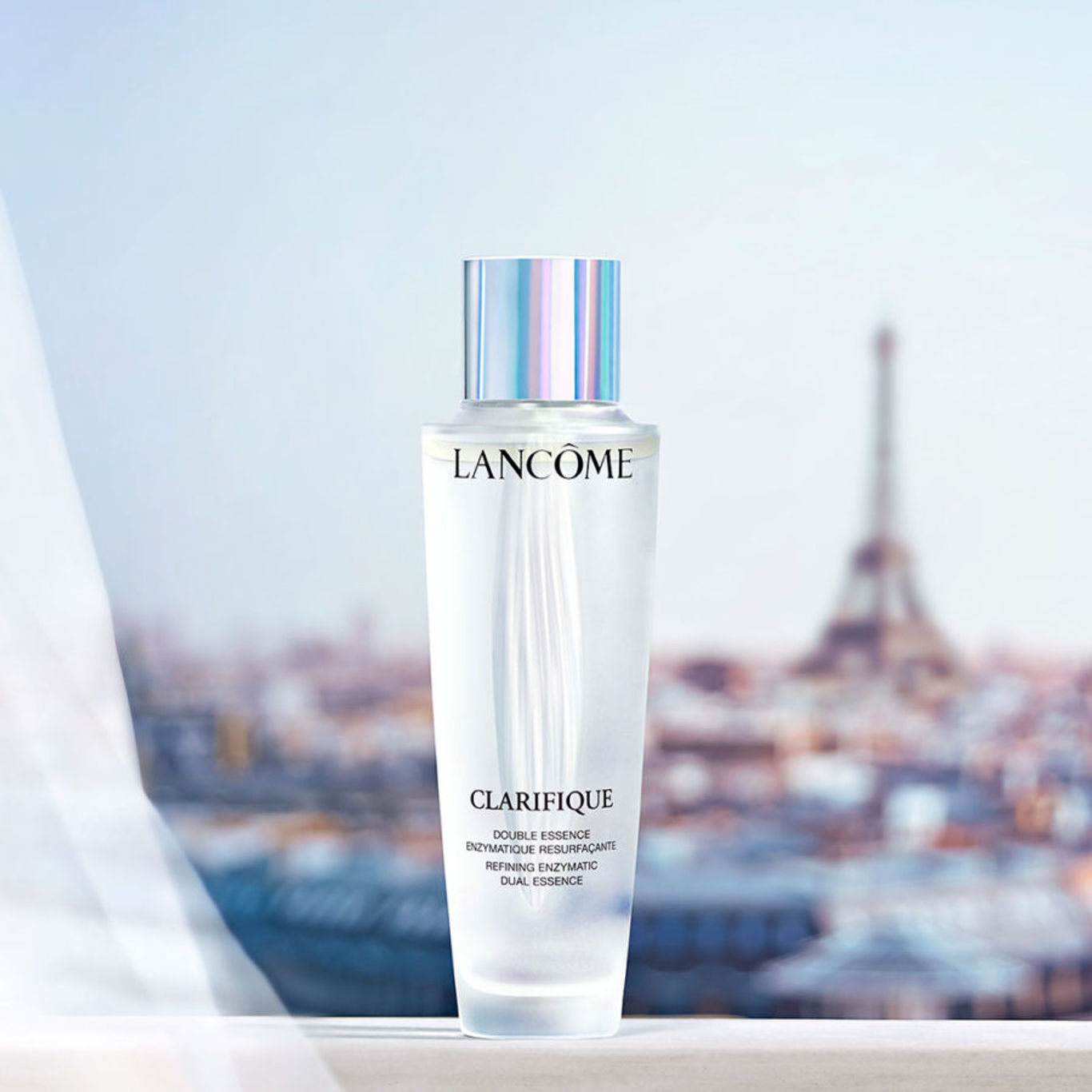 Lancôme Introduces The New Clarifique Dual Essence