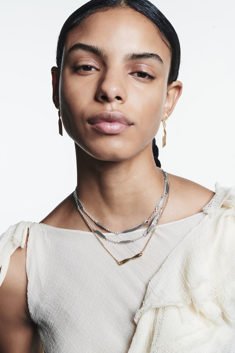 John Hardy presents new stories and highlights from its Spring/Summer ...