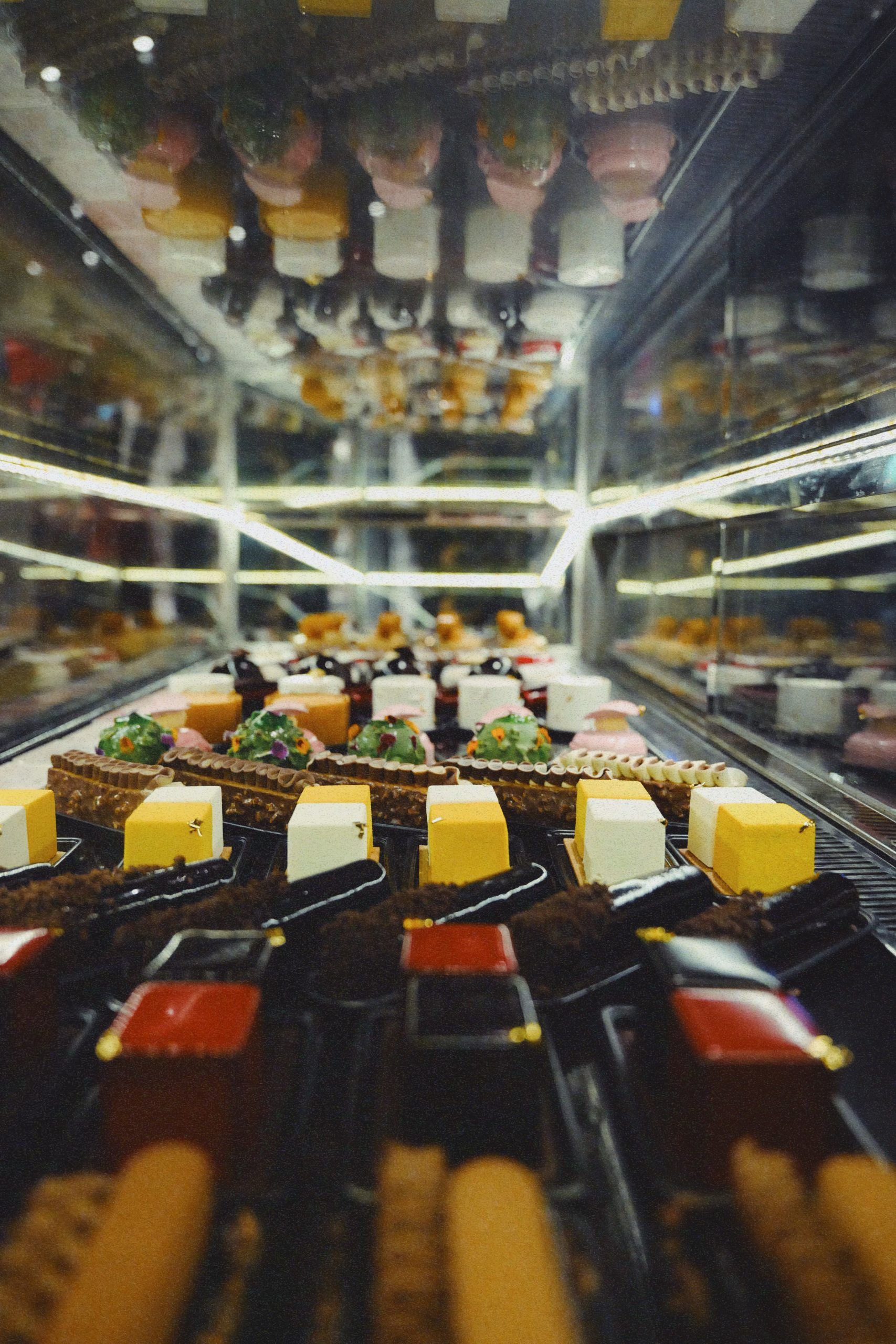 Celebrating KAKAW’s gold medal at the Champion Cake Collection