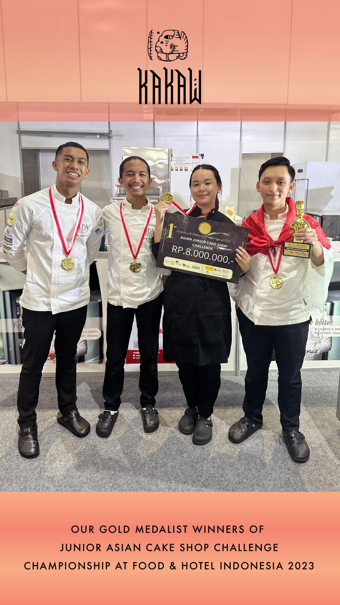 Celebrating KAKAW’s gold medal at the Champion Cake Collection