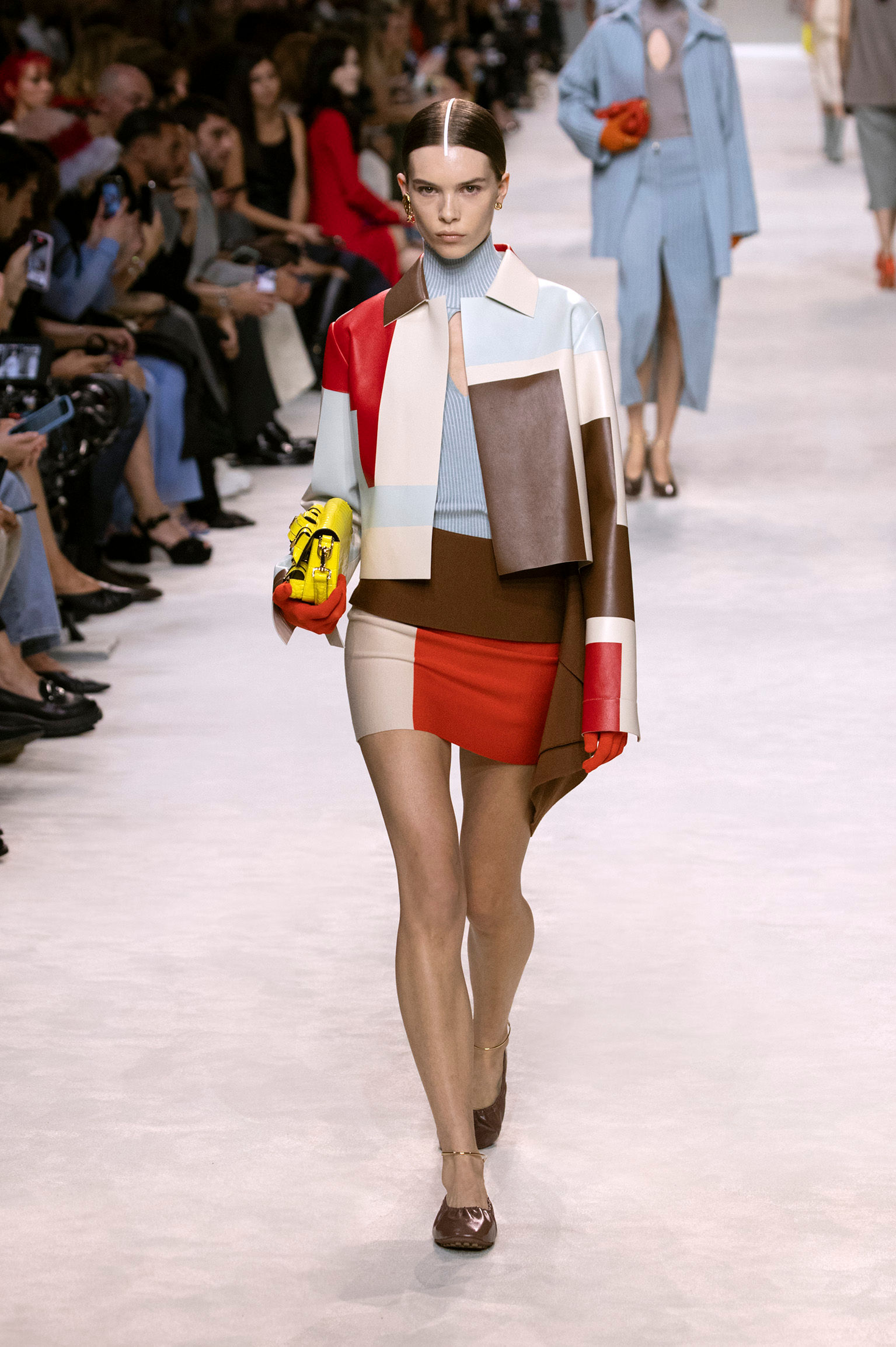 Fendi SS24: Elegance in ease with a Roman touch