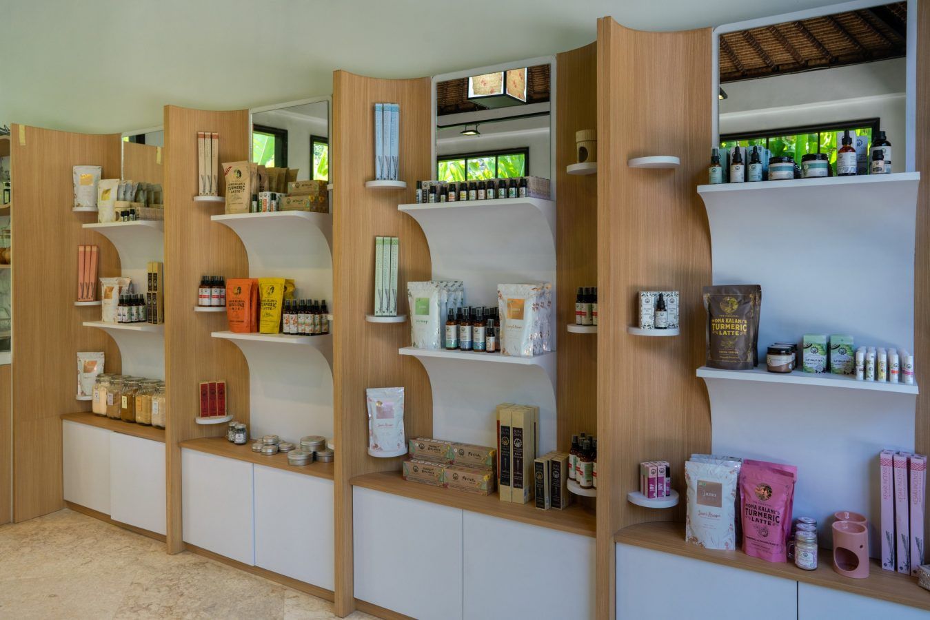 AYANA Resort Bali partnered with Utama Spice and the jamu BAR to ...