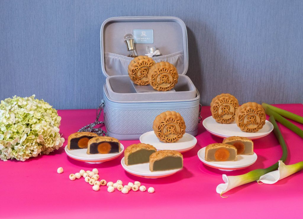 The St. Regis Jakarta unveils exclusive mooncakes for the Mid-Autumn ...