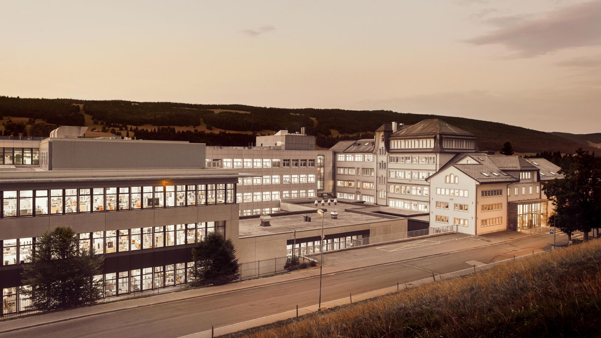 Jaeger-LeCoultre: A Visit to the Manufacture to Understand Precision