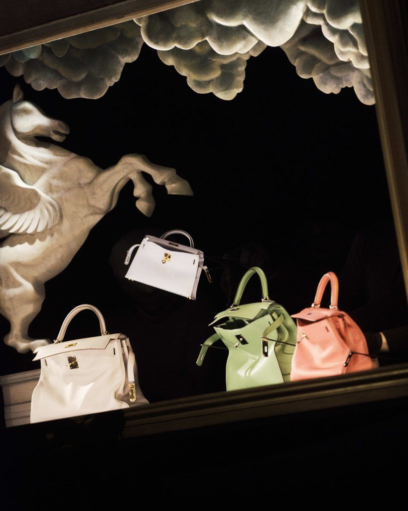 The dreamy narrative of On the Wings of Hermès