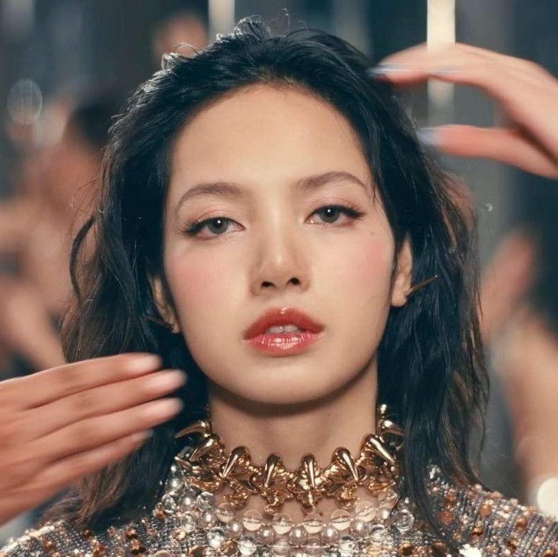 Lancôme Introduces The New Clarifique Dual Essence