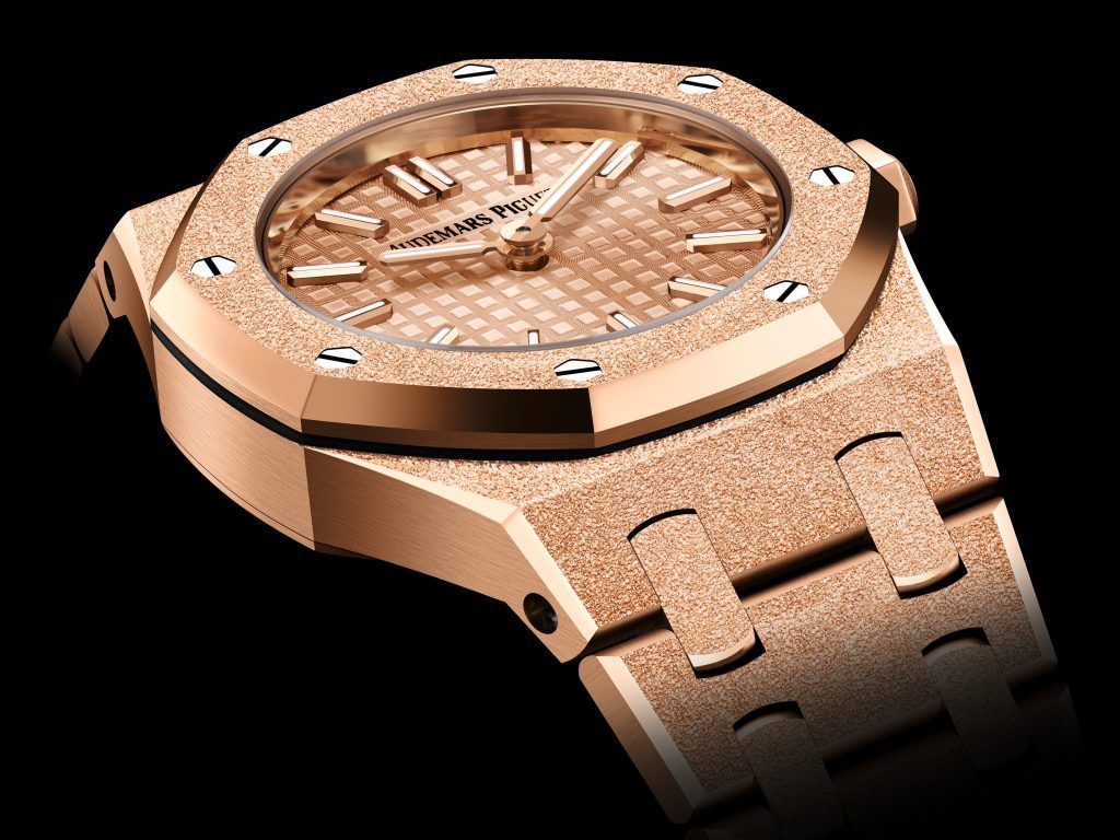 Mini Yet Mighty: Audemars Piguet’s New Royal Oak Mini Frosted Gold Quartz