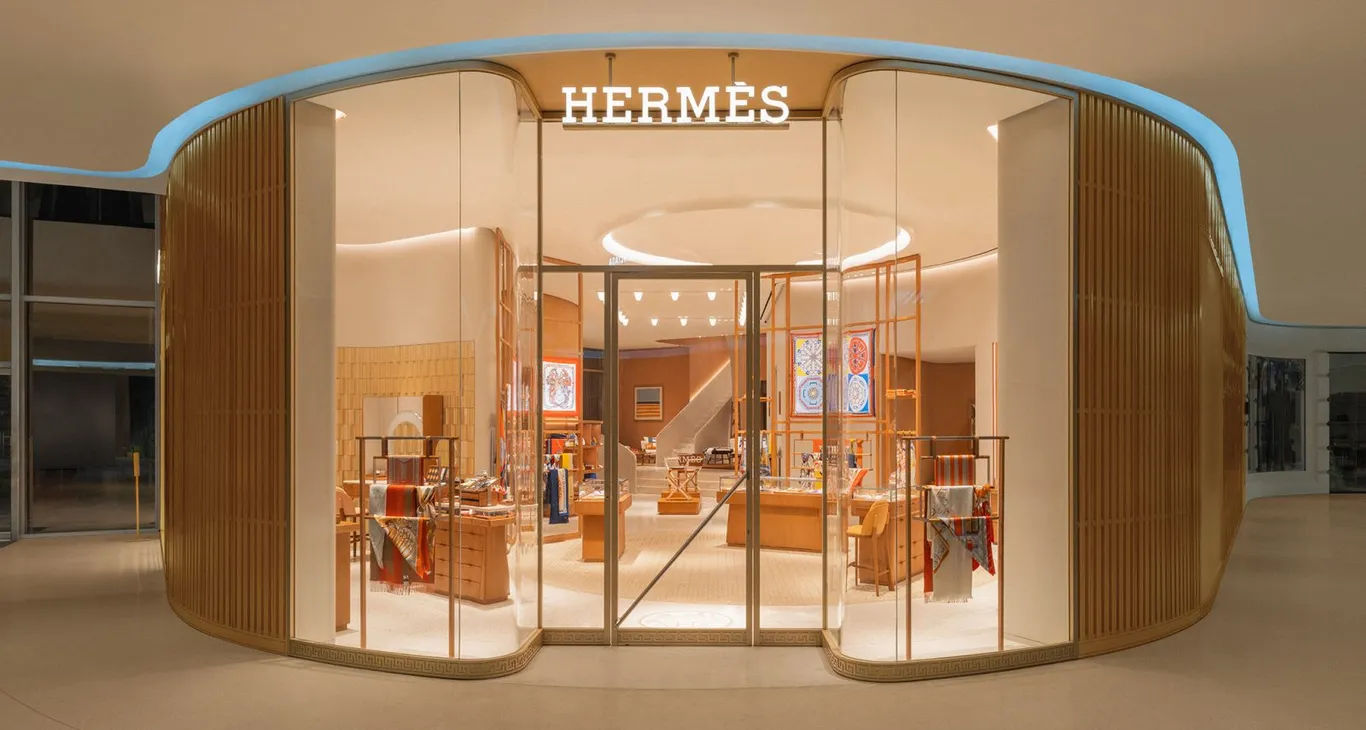 Hermès opens its refurbished store in the Central Embassy