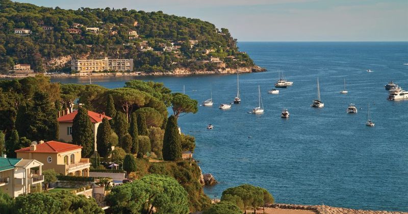 Tiffany & Co.'s 2023 Holiday Campaign stars Rosie Huntington-Whiteley ...