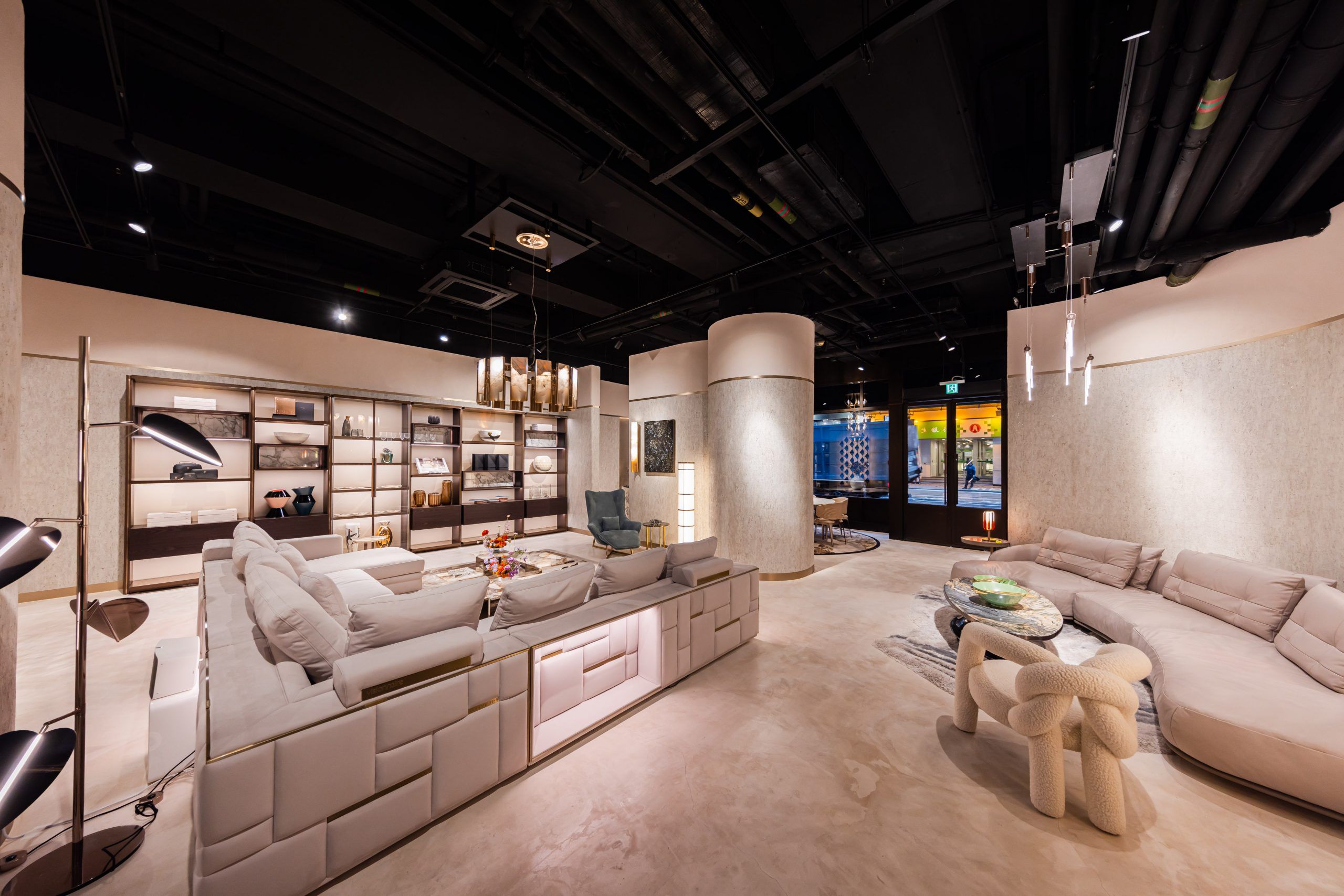 Visionnaire and Prestige Host Private Dinner Celebrating Style and Design