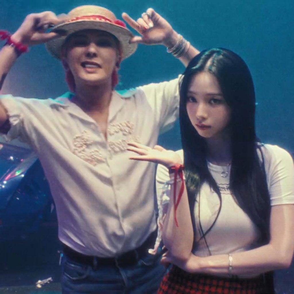 Discover More About Prolific Romantasy Author Rebecca Yarros