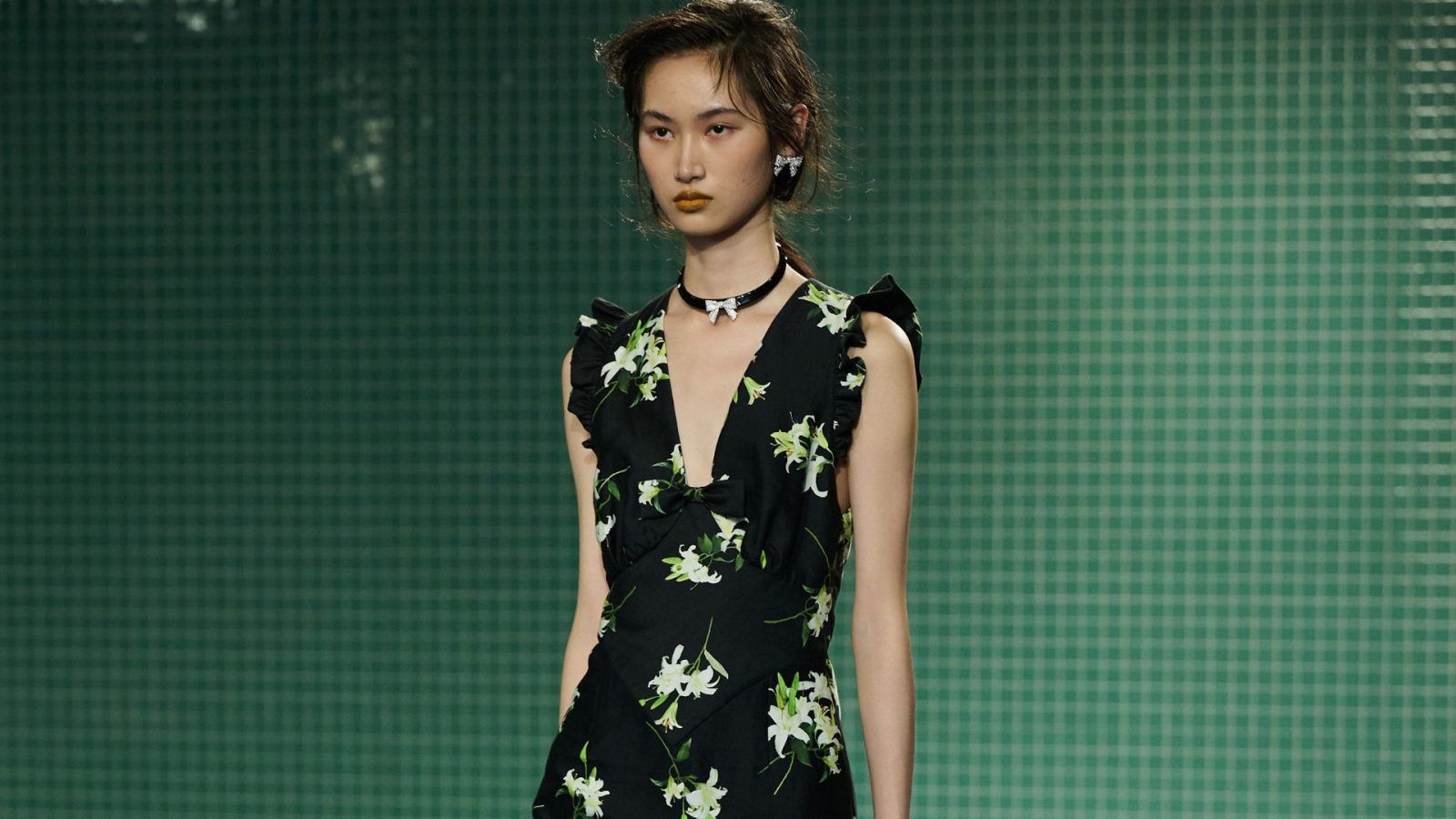 5 Summer Essentials to pack for your Next Holiday