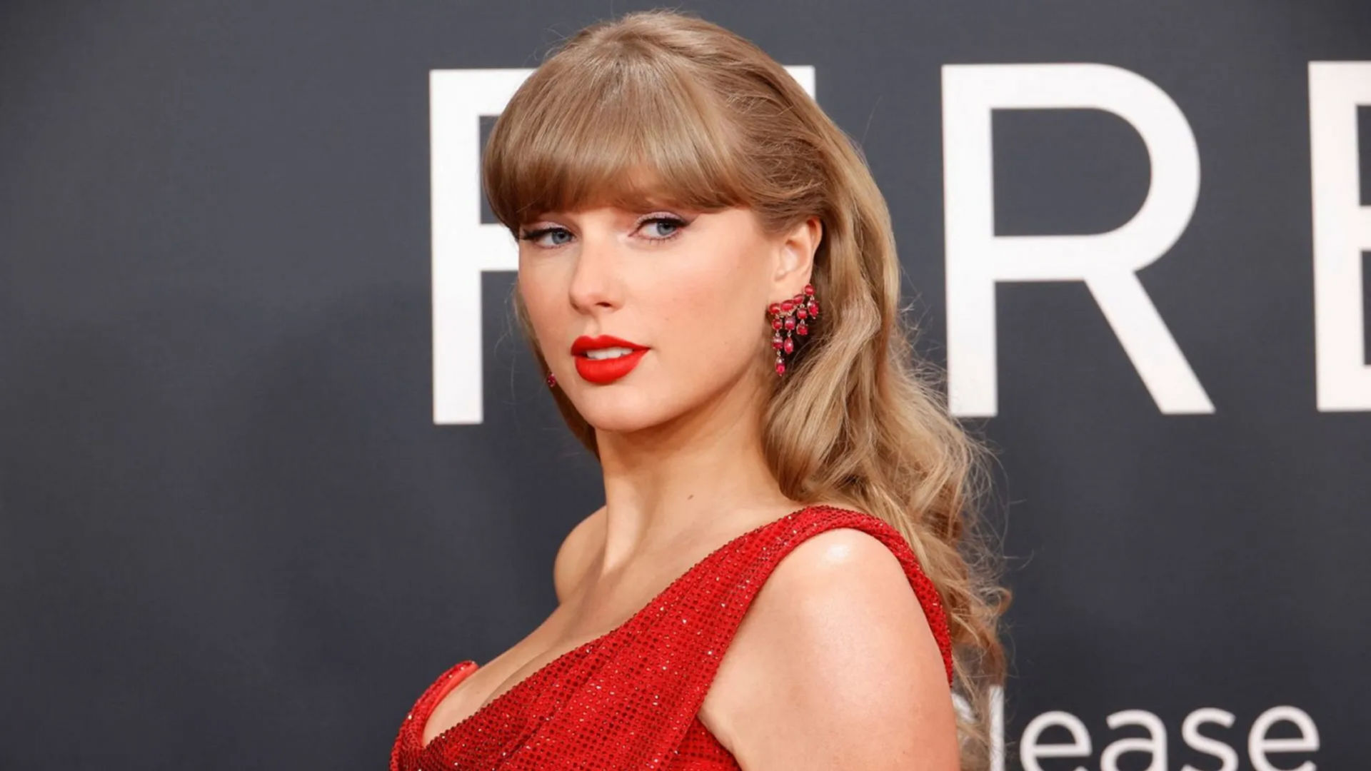 Every song by Taylor Swift that has peaked at number one on the ...