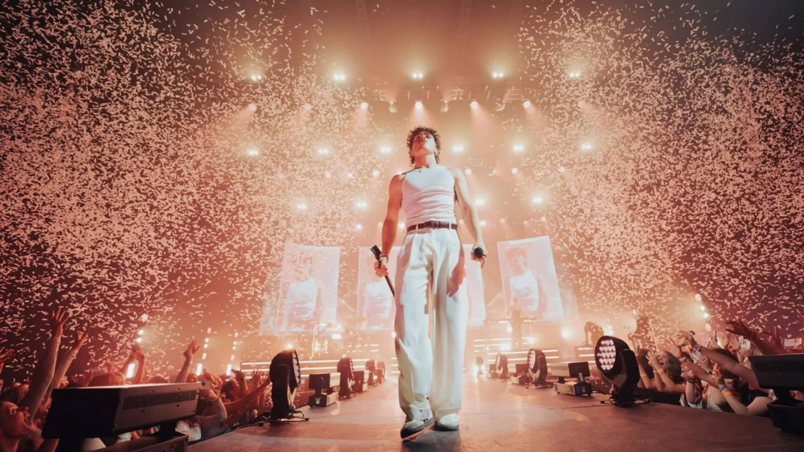 Benson Boone: Net worth, hits, and other information about the rising star