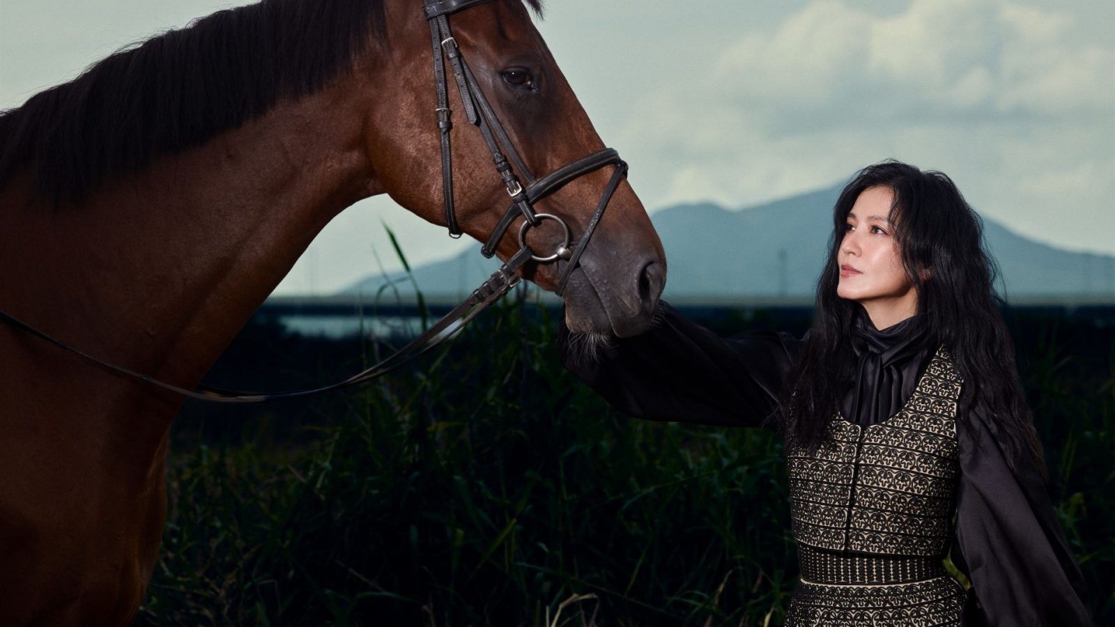 Kelly Lin, a Taiwanese celebrity, has returned to the saddle
