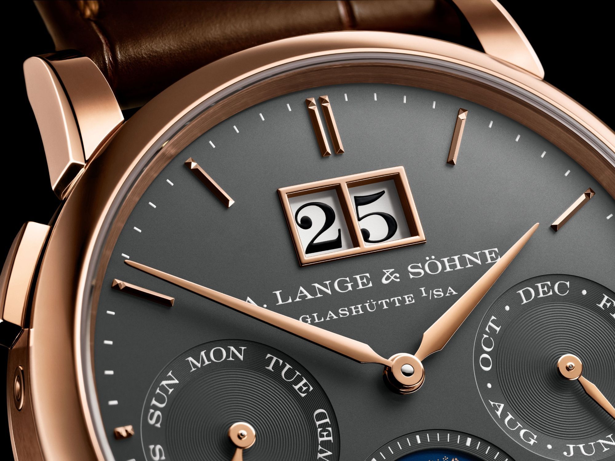 A. Lange & Söhne minimises complexity through the latest Saxonia Annual ...