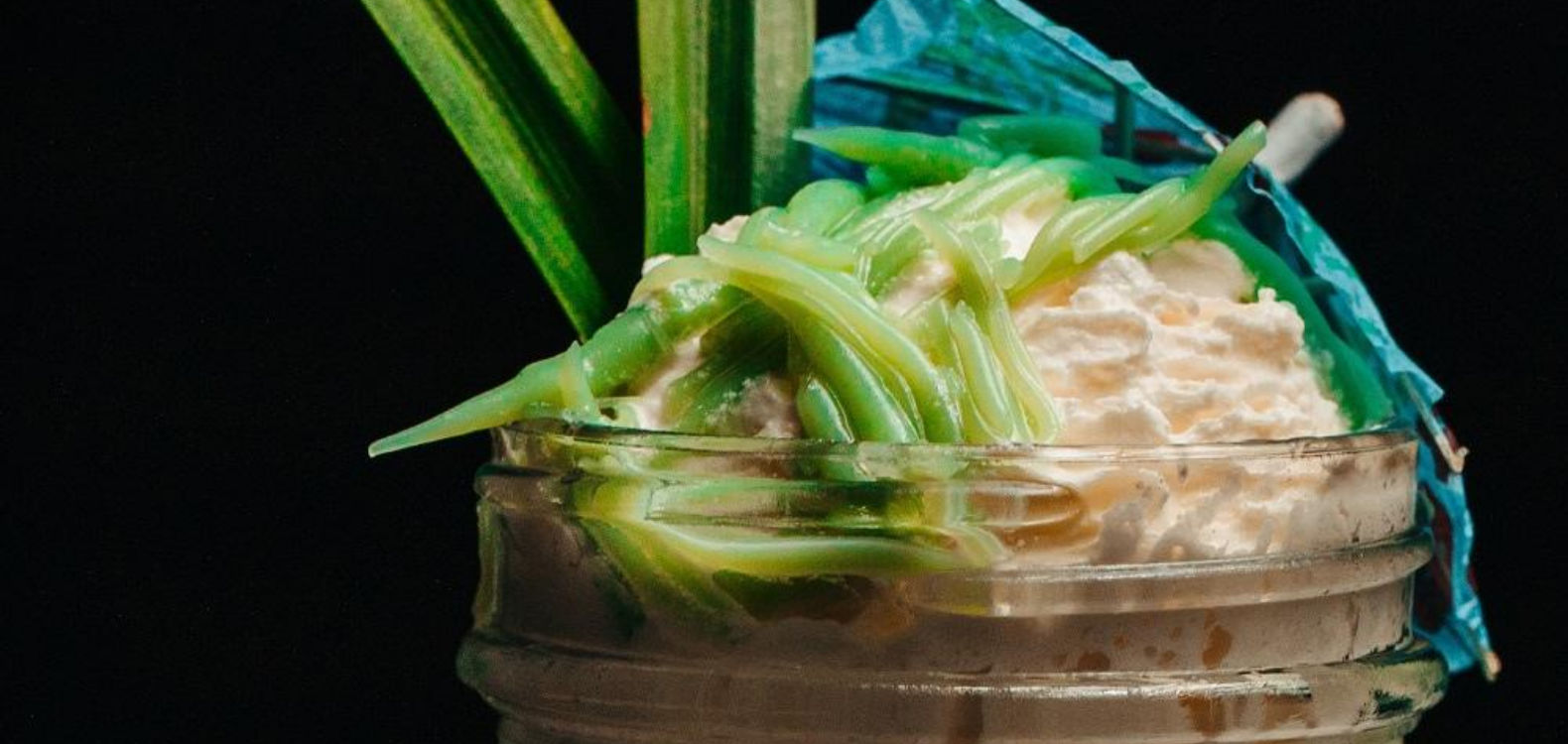 How to concoct a creamy cendol cocktail? We have the complete recipe