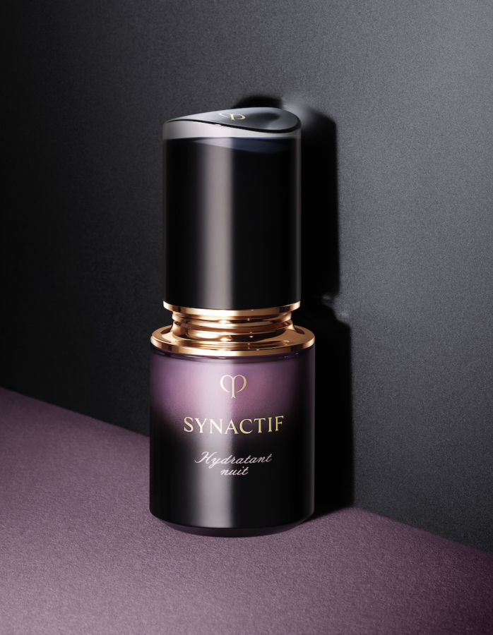 The all-new Synactif improves the skin tone, texture and contours like ...