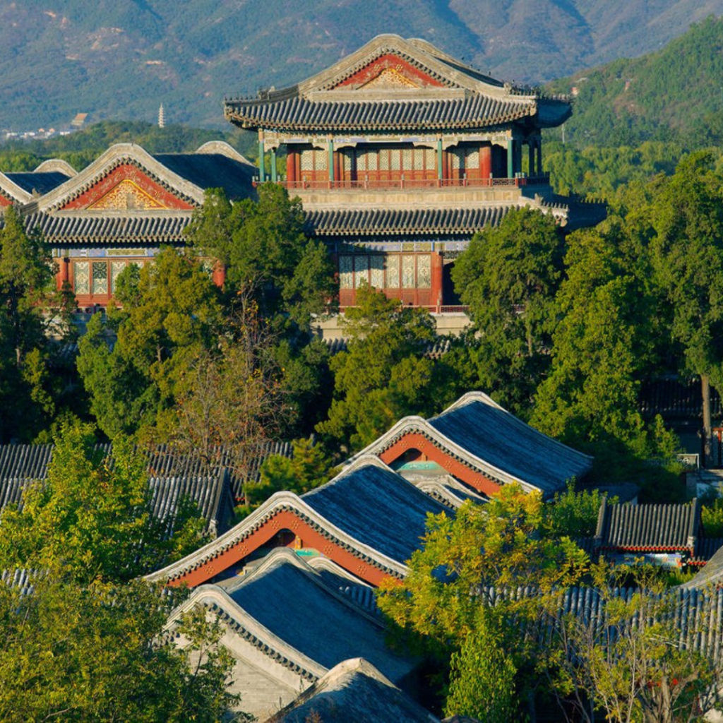 8 royal palaces around the world turned into jaw-dropping hotels