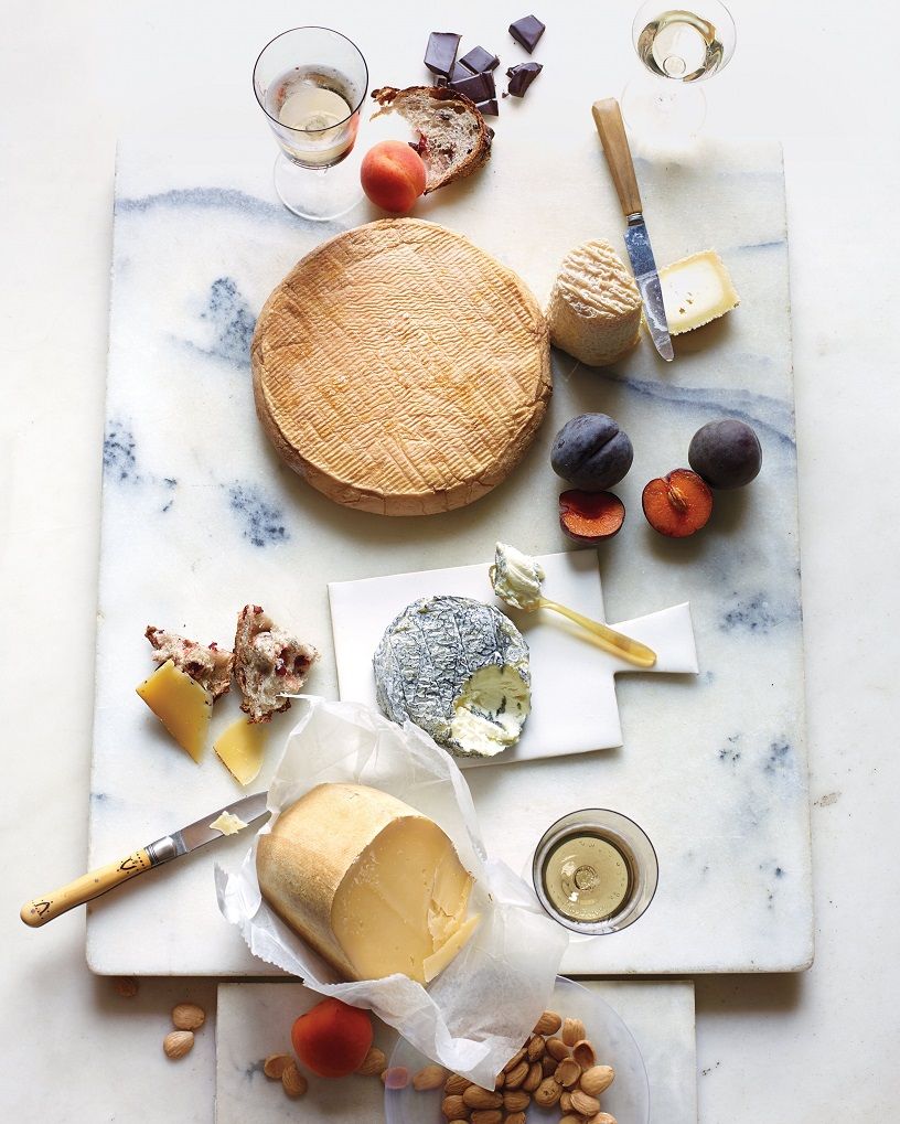 How long do different types of cheese last in the refrigerator?