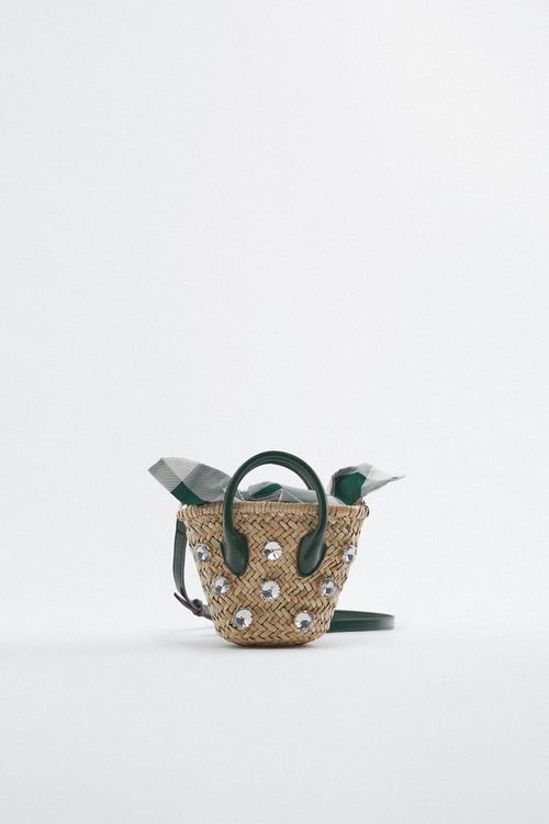 10 stunning mini bags that makes a stylish statement