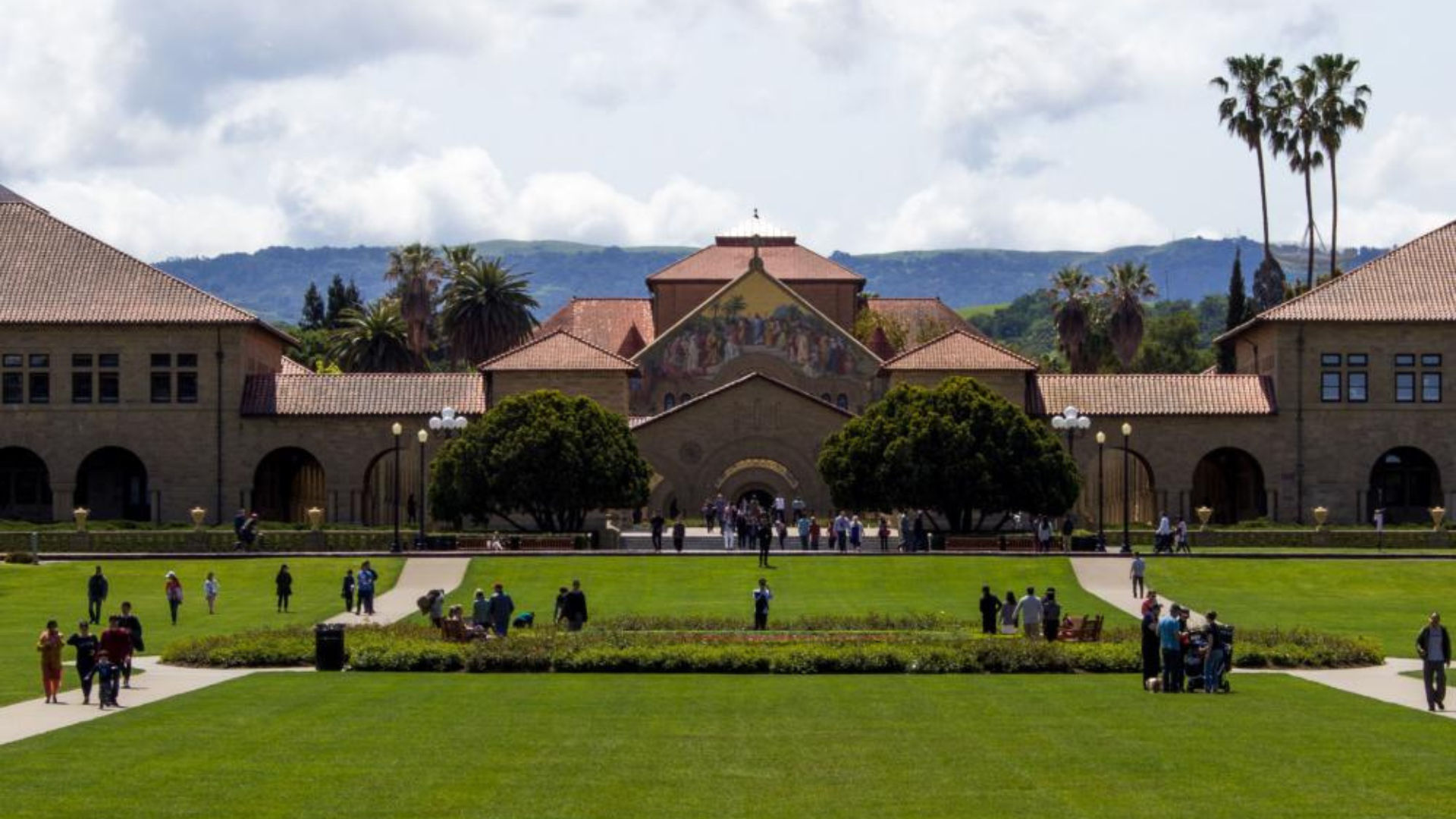 10 most beautiful universities in the world with spectacular campuses