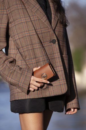 The new Longchamp Box-Trot combines modern sophistication with ...