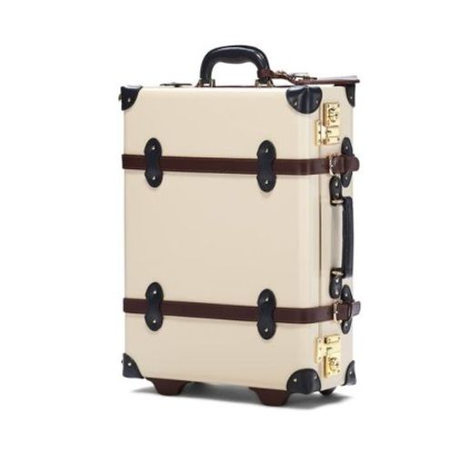 The ultimate hand carry luggage for the smoothest travelling experience
