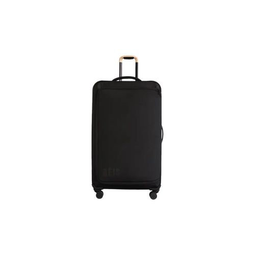 The best checked luggage to secure before your next flight