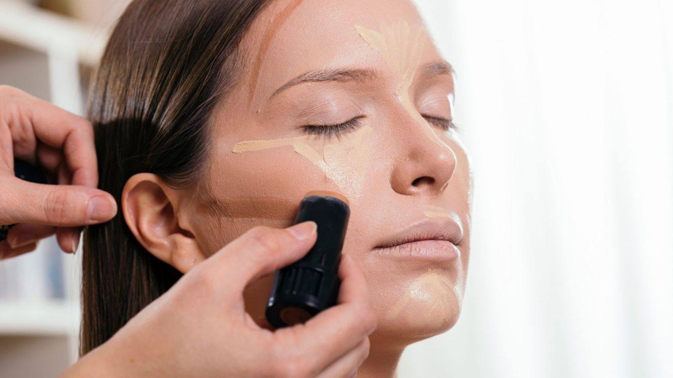 Add these contour sticks to your kits for a sculpted face