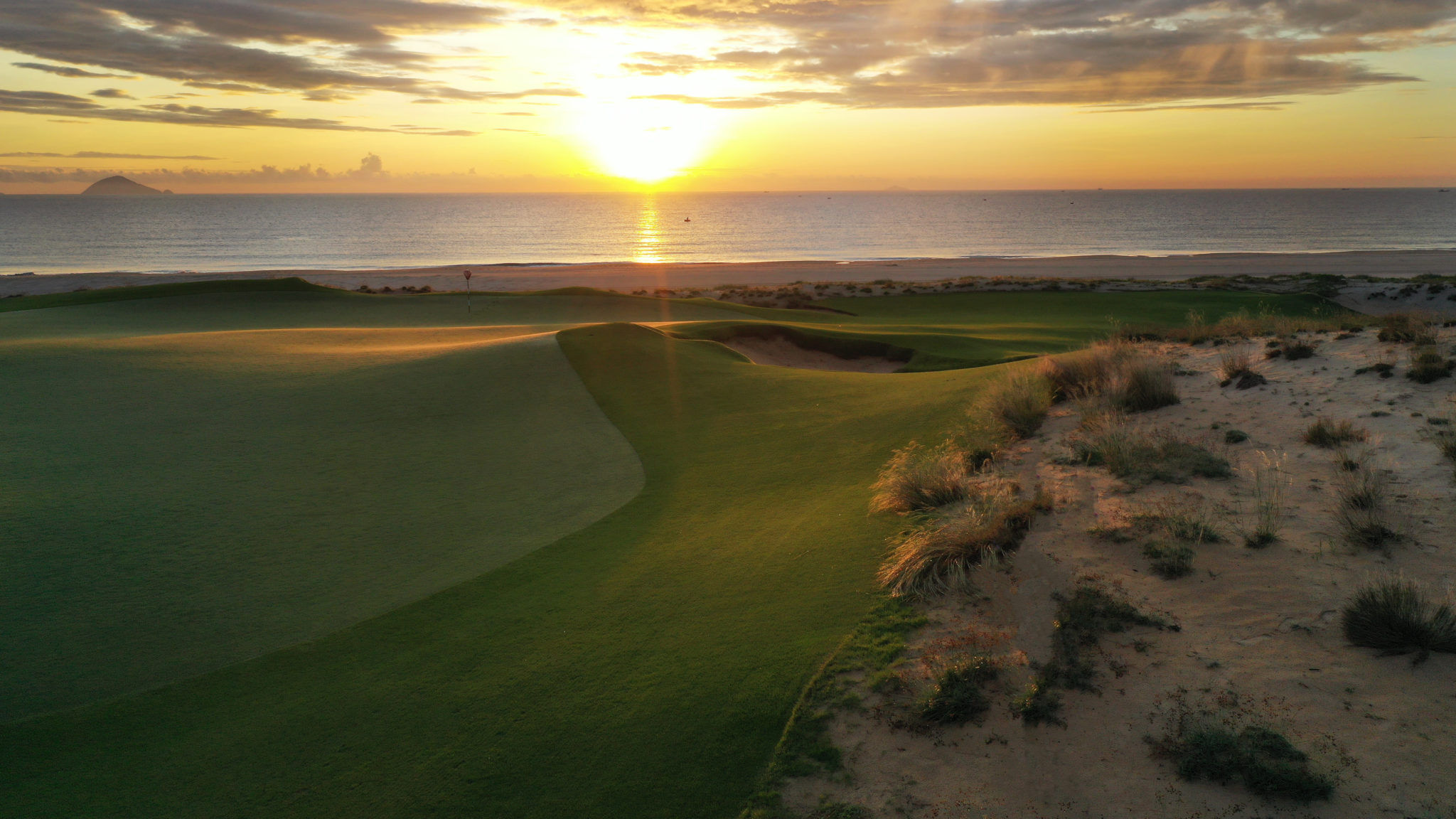 Top Golf Resorts in Vietnam to Stay and Play at