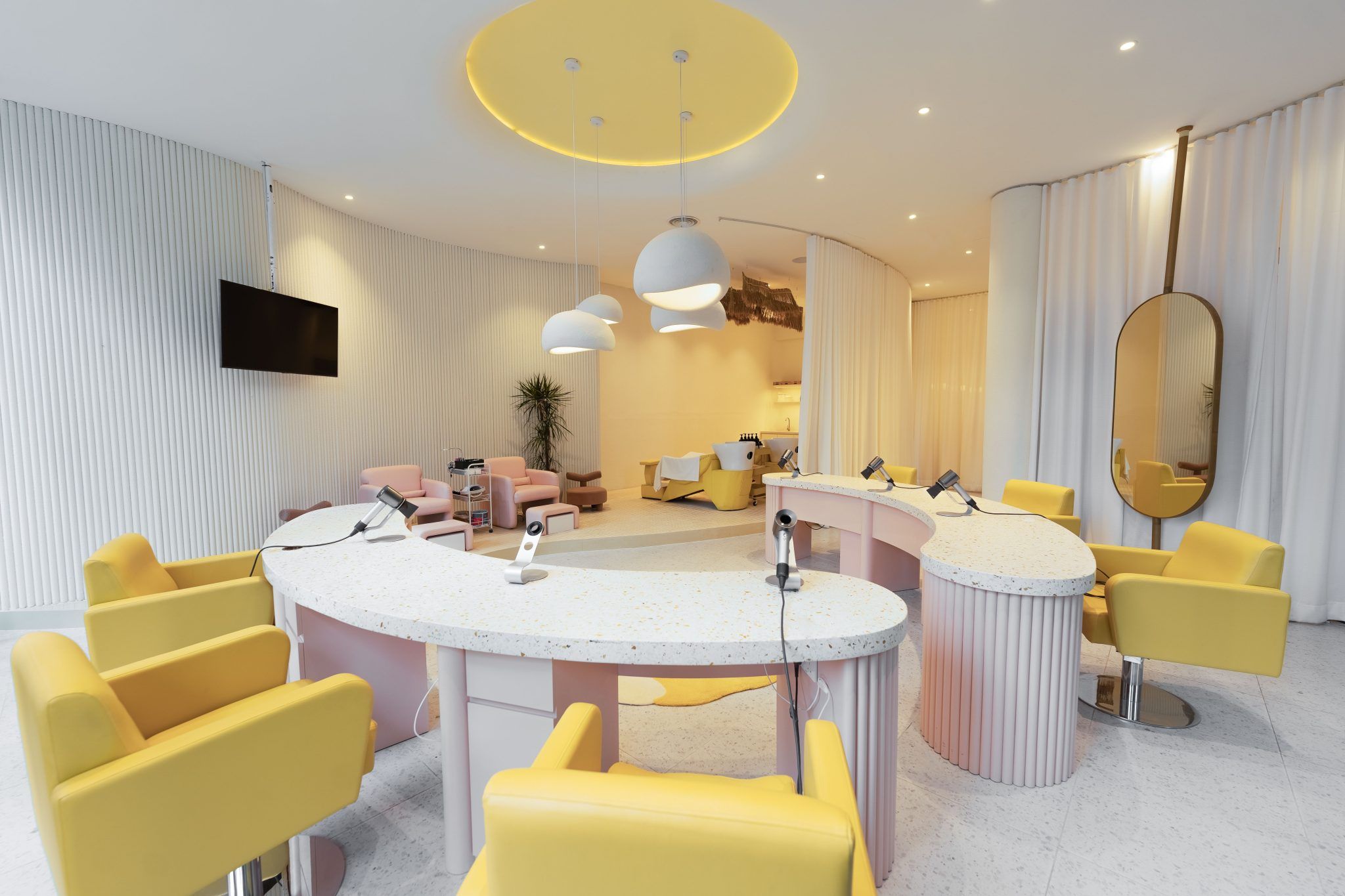 Get glowing and going at The GlowHouse KL