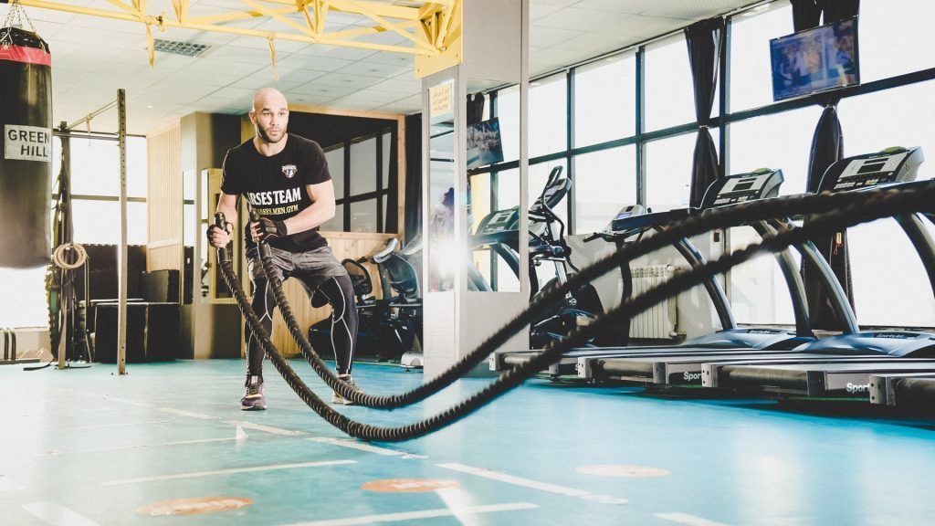 Best battle rope exercises to include in your workouts