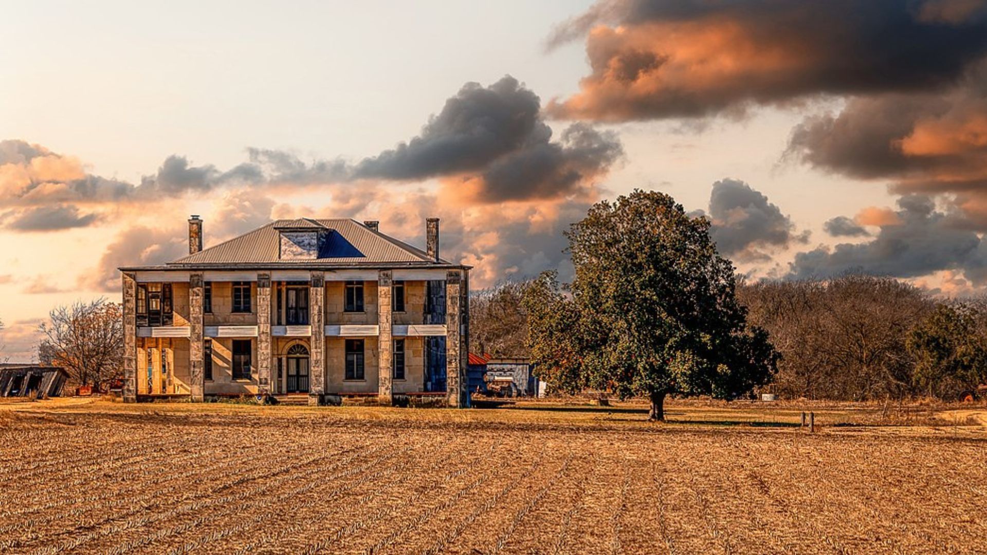 Best horror movie sets and locations around the world to visit