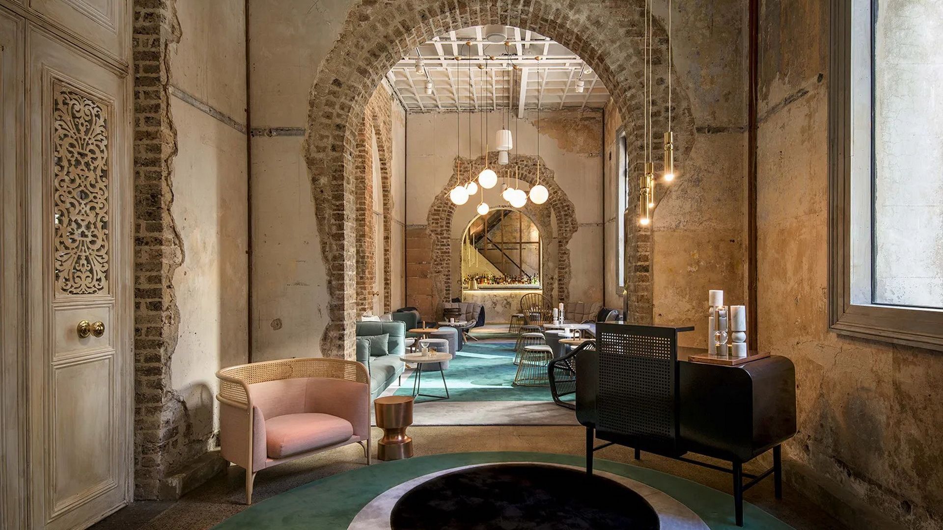 26 Beautiful Bars That Are Perfect For Your Instagram Grid