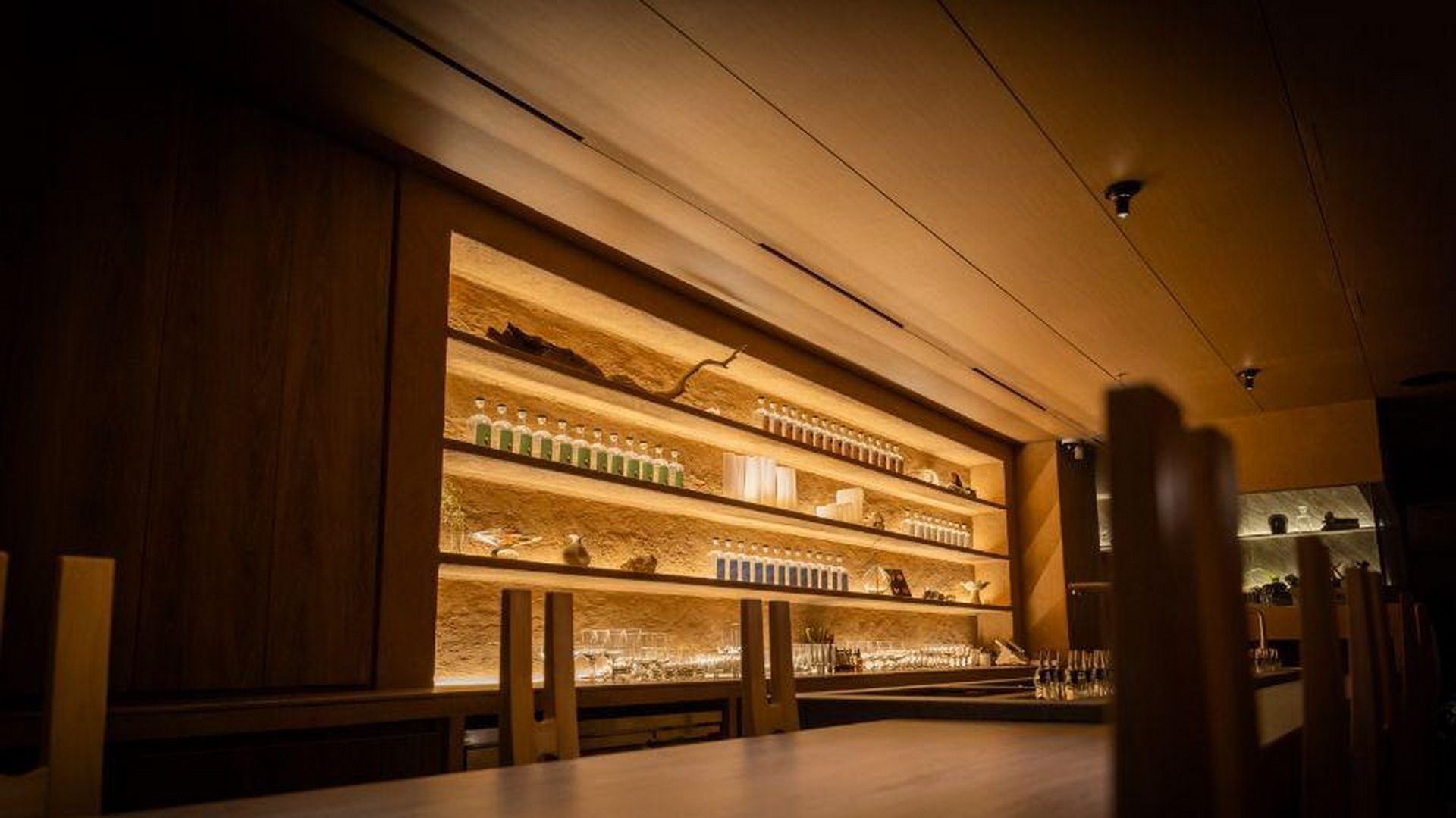 26 Beautiful Bars That Are Perfect For Your Instagram Grid